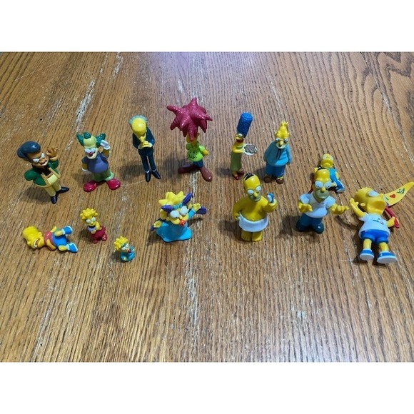 Toys | 14 The Simpsons Toy Figurines Various Characters And Sizes ...